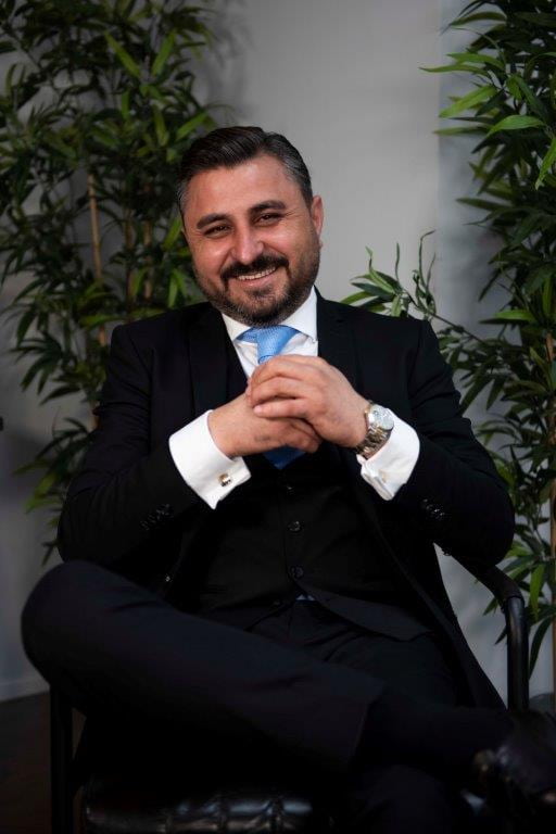 Vita - Ömer Altindal